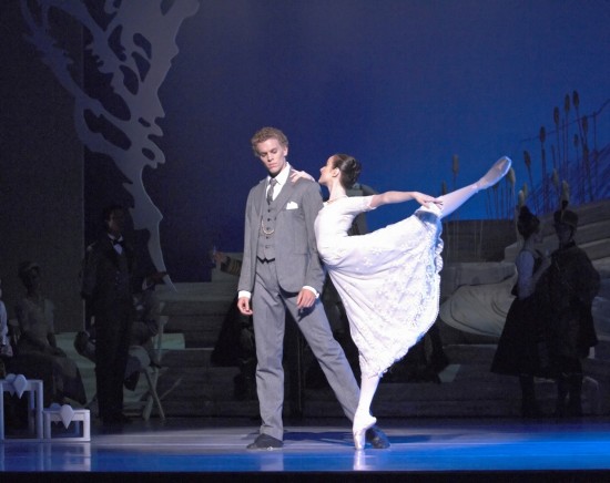 The Dance Enthusiast Asks: The Australian Ballet about "Swan Lake ...